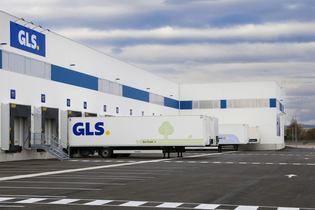 Baie di carico Kopron per il nuovo hub GLS Italy di Firenze